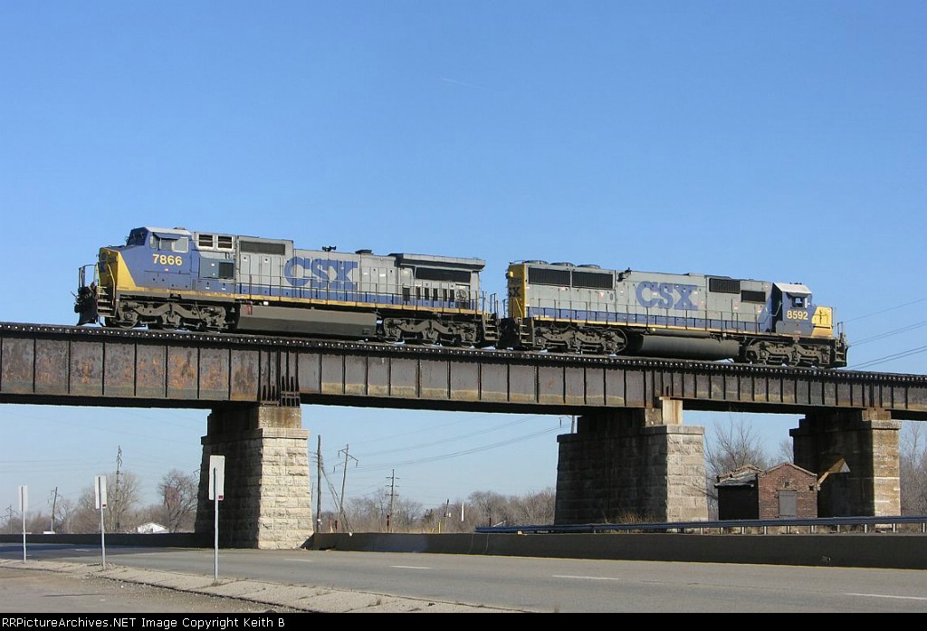 CSX 7866 ans 8592